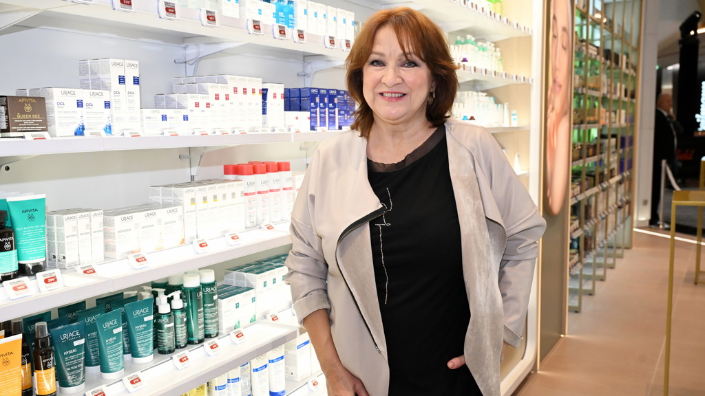 Zlata Adamovská stárne s grácií, obličej si odmítá vygumovat – eXtra.cz