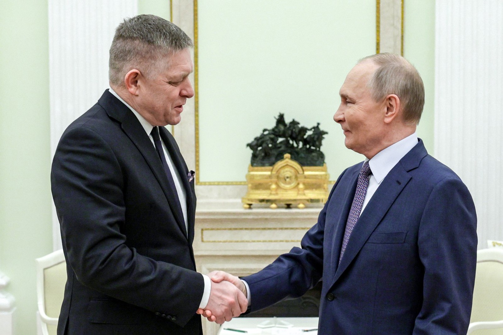 Galerie: Robert Fico dorazil na přehlídku do Moskvy a setkal se s ...