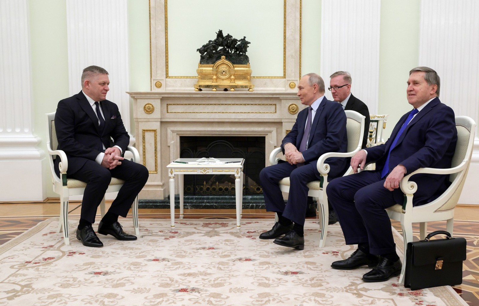 Galerie: Robert Fico dorazil na přehlídku do Moskvy a setkal se s ...