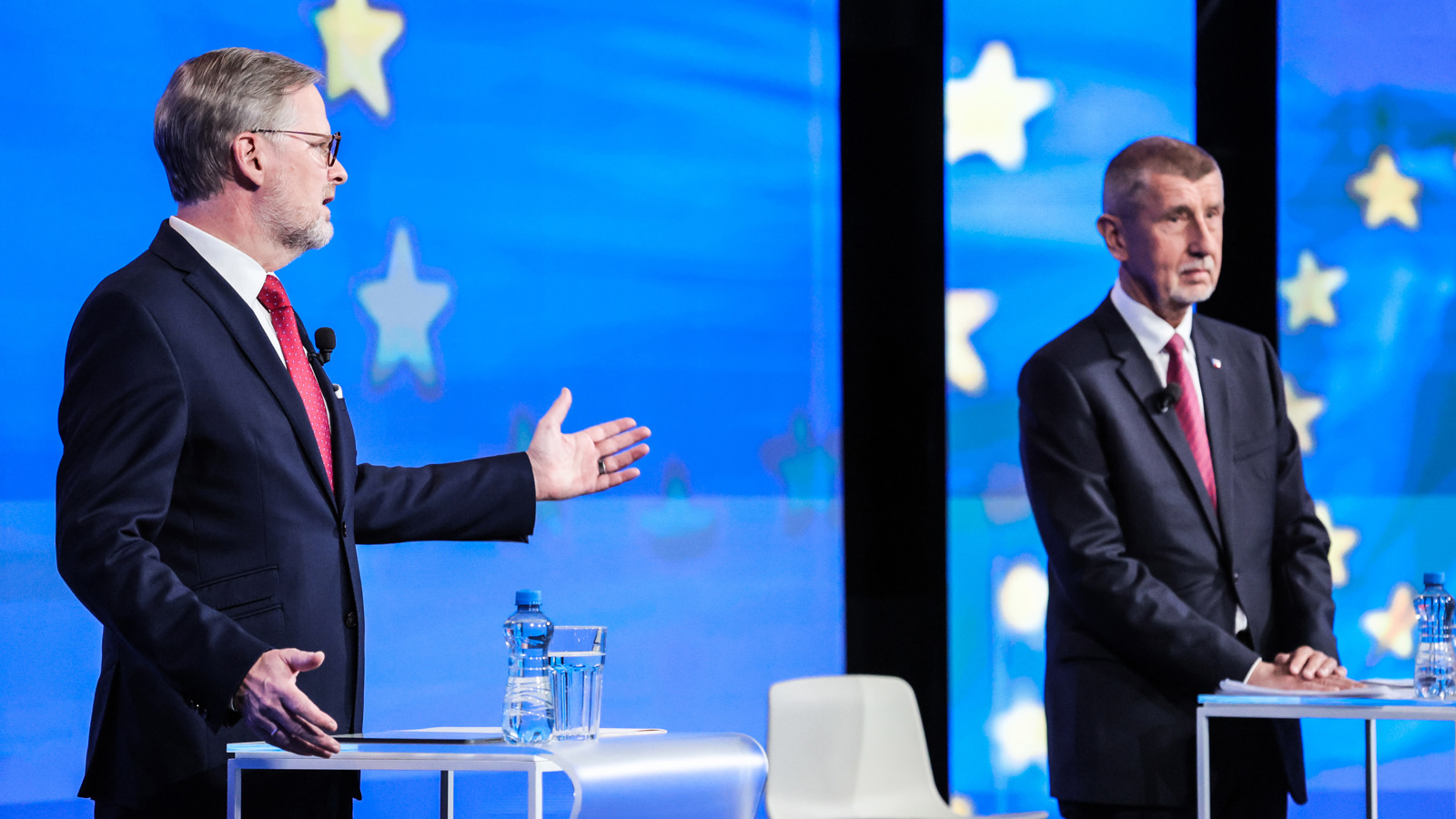 Petr Fiala dopadl jako spráskaný pes: Věří mu zlomek lidí, Andrej Babiš ...