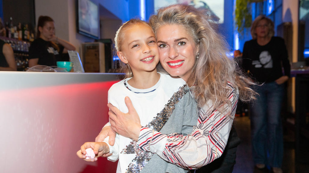 Dcera Jiřího a Olgy Menzelových je umělecky nadaná: Eva Marie kráčí ve ...