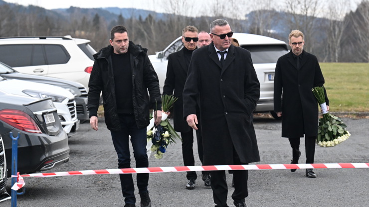 Galerie Proč Byl Pád Heleny Zeťové Z Okna V Prvním Patře Fatální Zřejmě Dopadla Na Beton