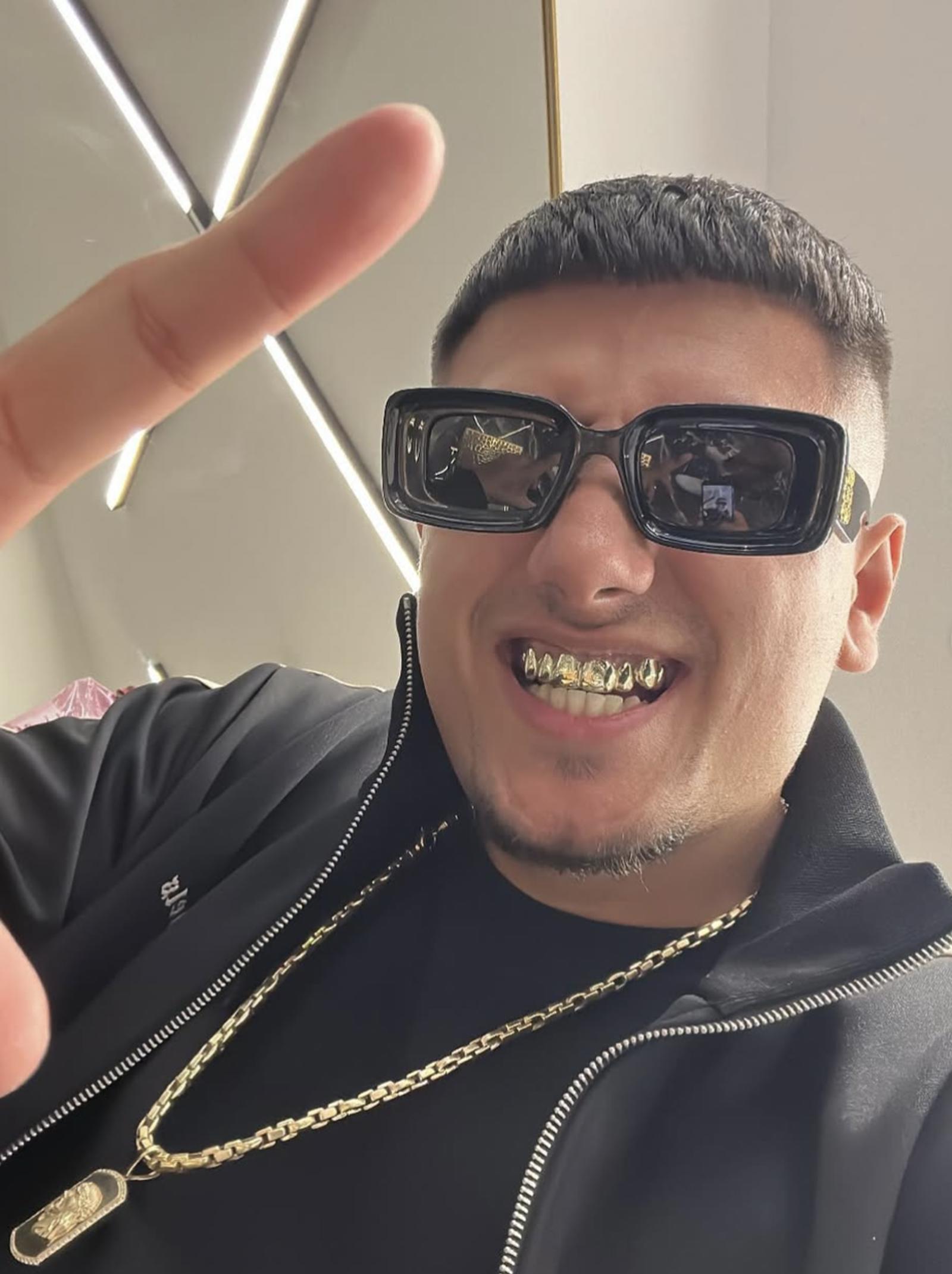 Galerie: Hard Rico je na svobodě: Po zaplacení tučné kauce uspořádal mejdan – fotka 9 – eXtra.cz