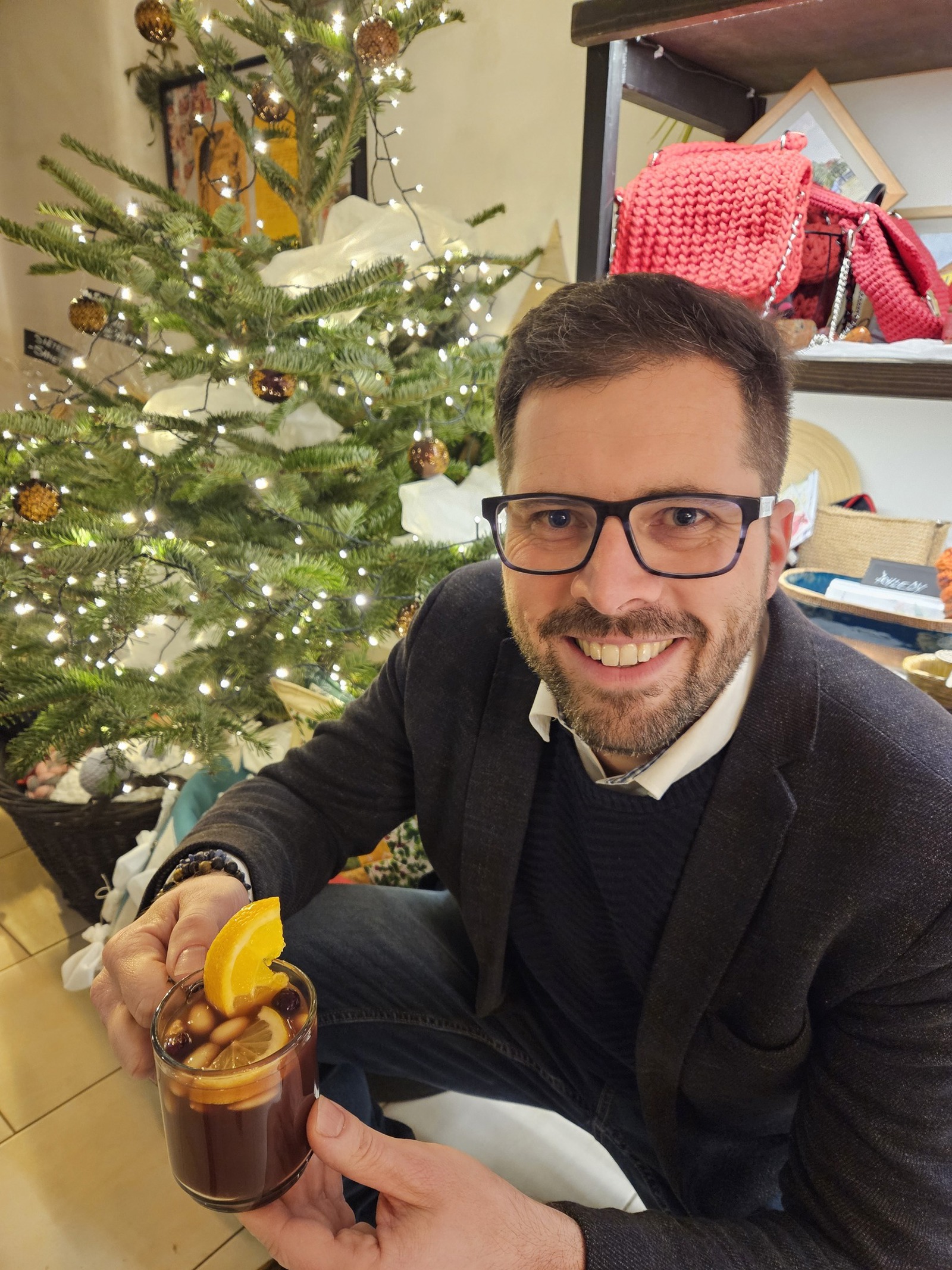 Galerie: Jiří Pospíšil se stal otcem holčičky, kterou mu odnosila kamarádka. Dceři dal krásné ...