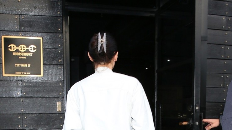 Galerie: Kanye West a Binca Censori po cenách Grammy: Rapper přijde o ...