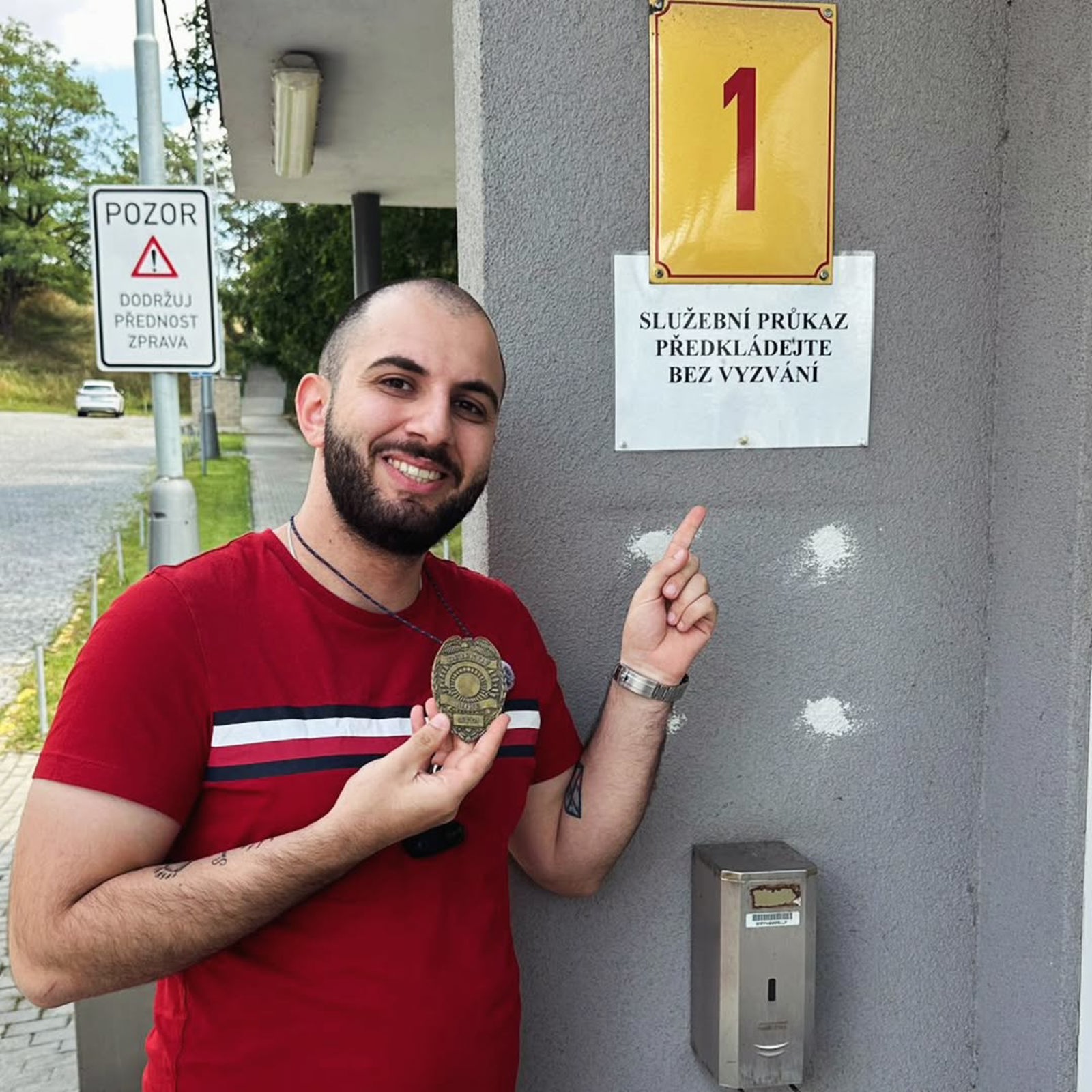 Galerie: Jindřich Rajchl se nám omluví a odejde z politiky. Mike Pán si ...