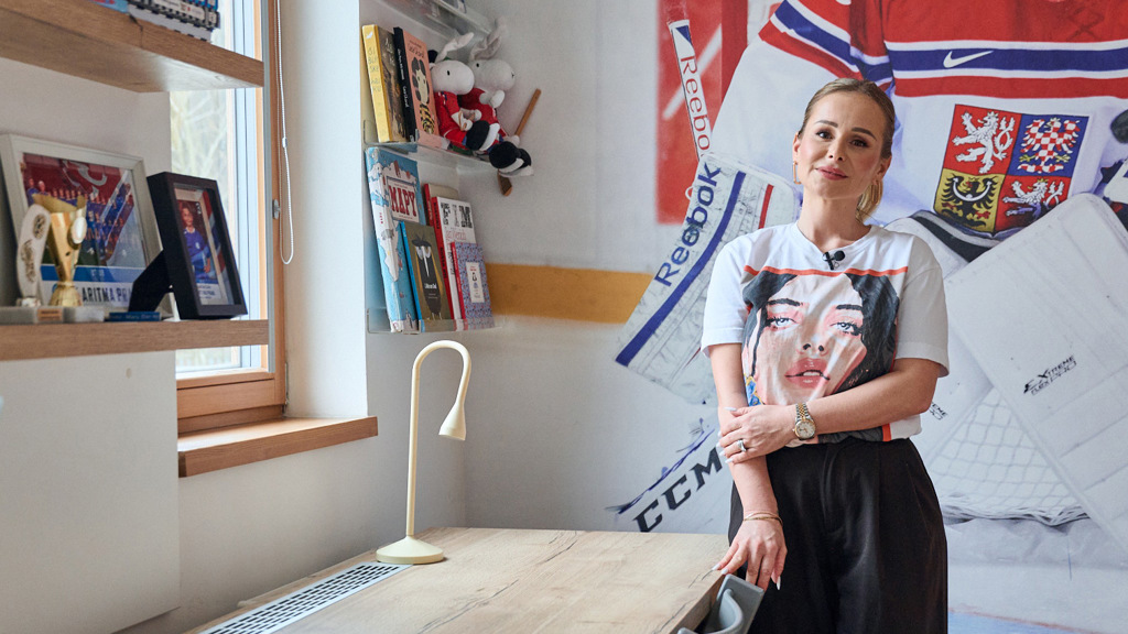 Míša Saláková nám ukázala pokoj starších synů: Najdete tu hokejové ...