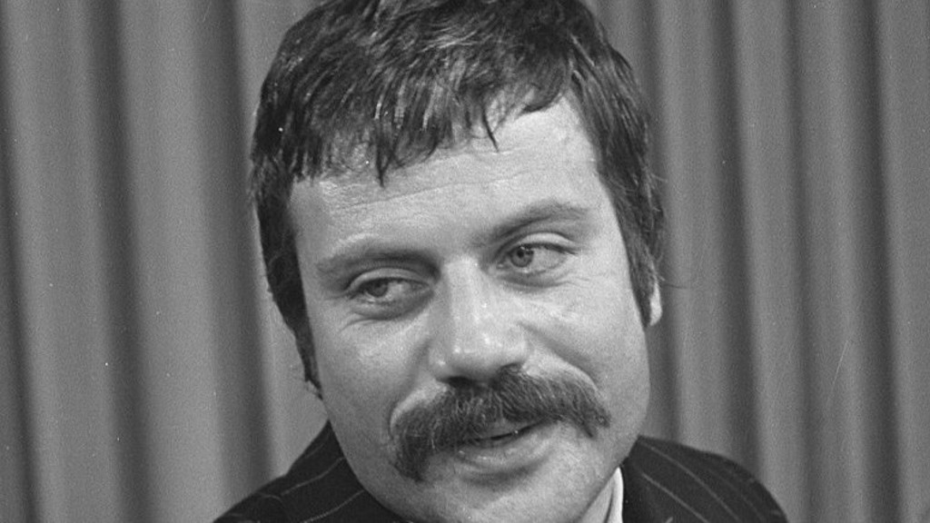 Hvězda z filmu Gladiátor: Oliver Reed vyhrál soutěž v pití alkoholu ...