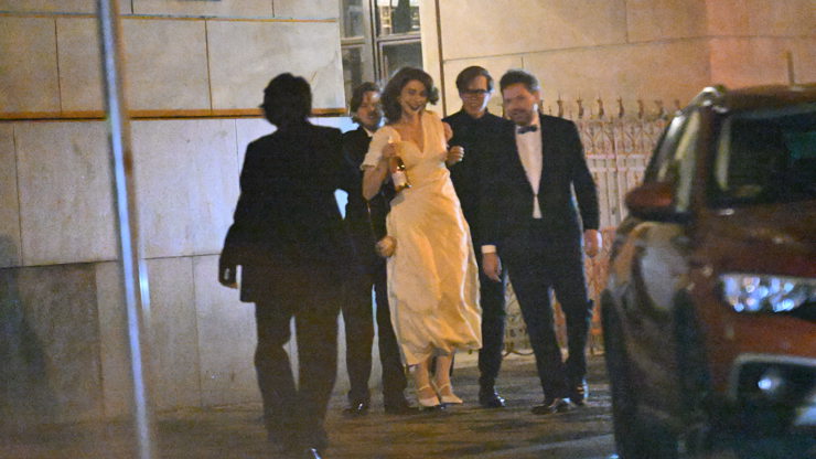 Galerie: Český lev 2025: Alkohol tekl proudem, na schodech se kouřila ...