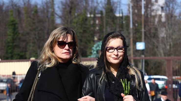 Galerie: Pohřeb Josefa Zímy: Dojemné vzpomínky Moniky Absolonové či ...