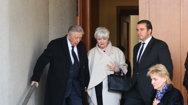 Galerie: Pohřeb Josefa Zímy: Dojemné vzpomínky Moniky Absolonové či ...