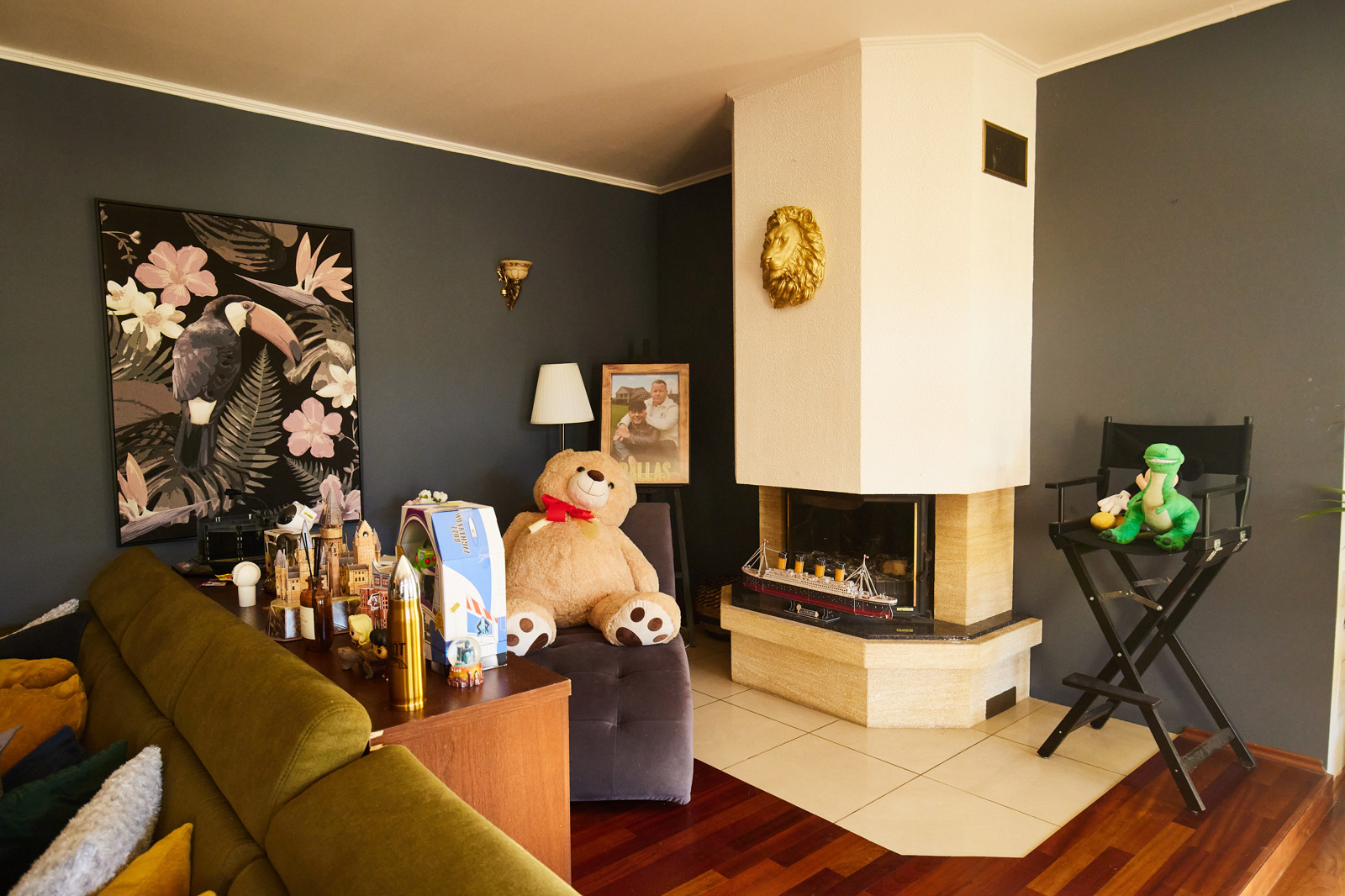 Galerie: Na návštěvě u Jana Bendiga: Doma má stěnu přání, co plní sny ...