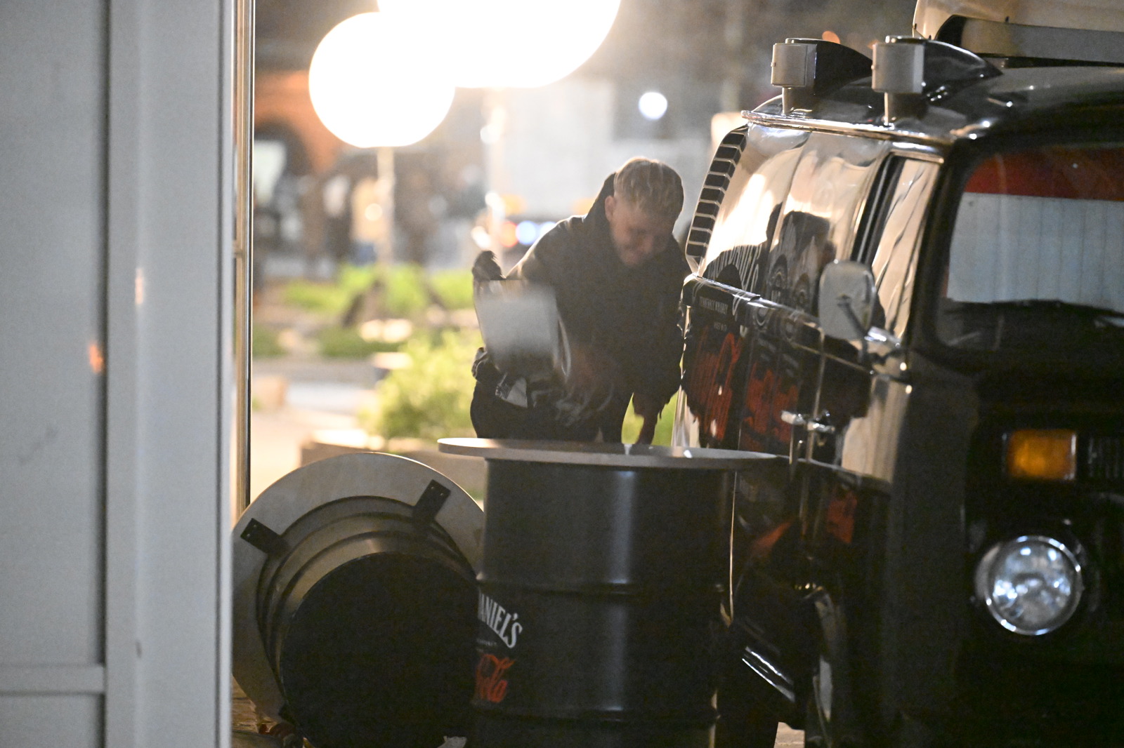 Galerie: Rvačka na cenách Anděl 2025: Útočníkem má být rapper Totally ...