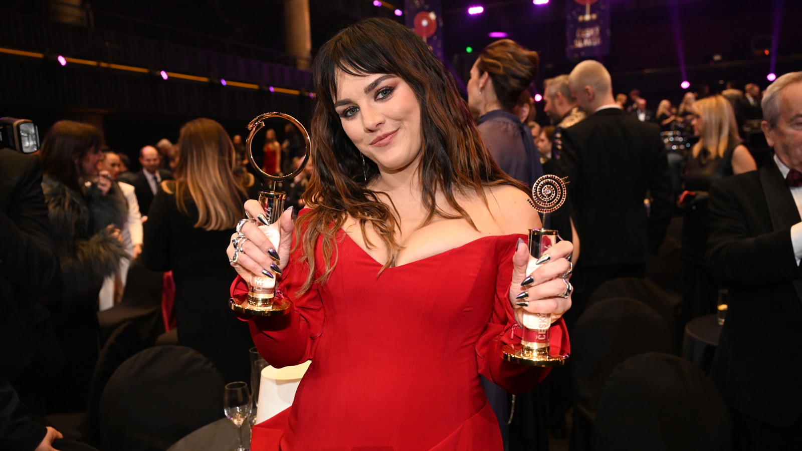 Ceny Anděl 2025: Ewa Farna ukázala úpravu rozkroku