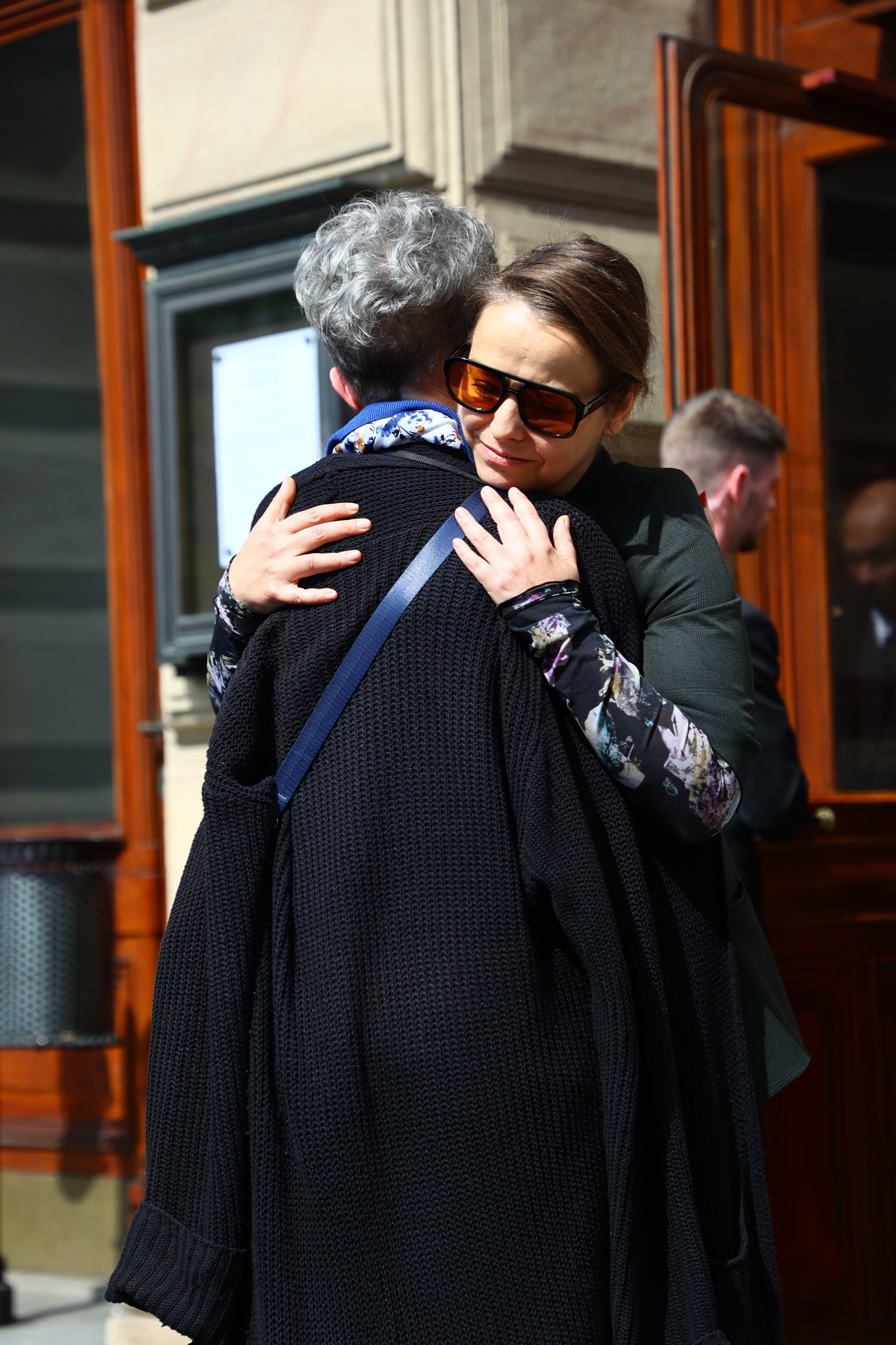 Galerie: Pohřeb Aloise Švehlíka: Zdrcená vdova i syn David Švehlík ...