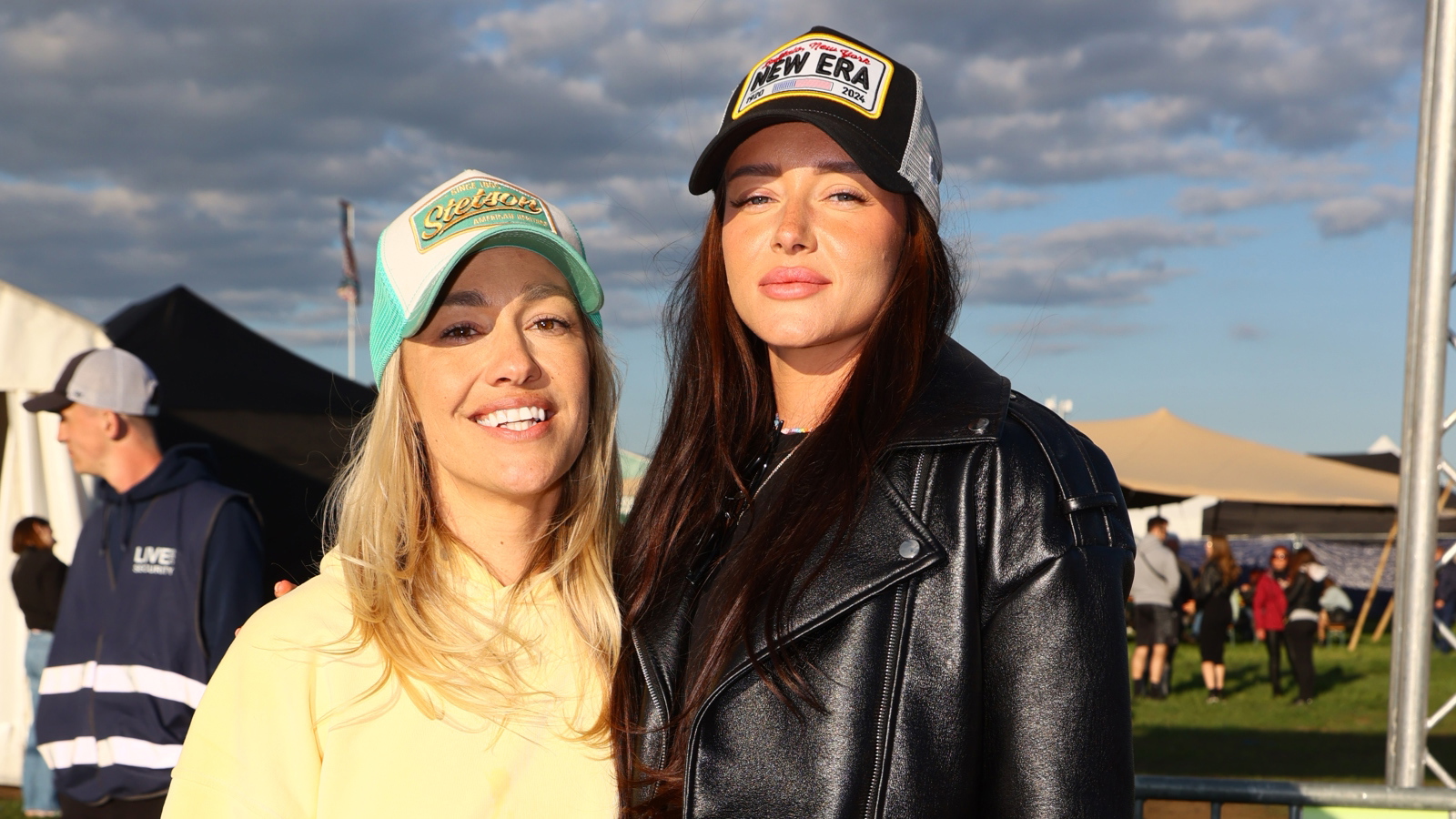 Galerie: Bára Mlejnková chodí s atletkou Nikolou Bendovou. Společně se ...