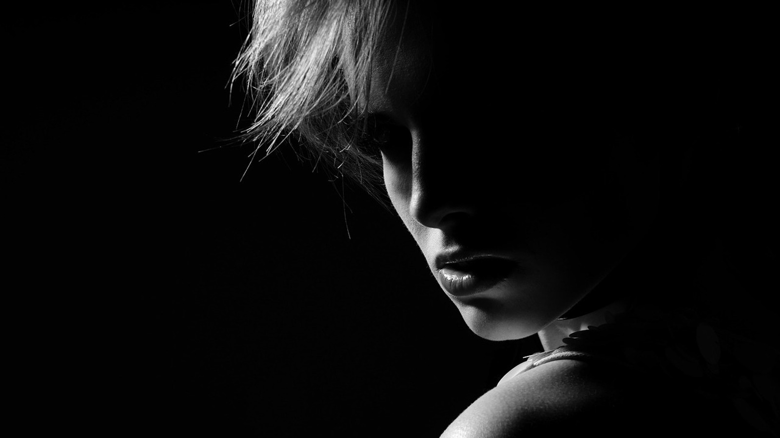 Případ Jade Janks: Otčíma zavraždila kvůli nahým fotkám. Jeho tělo pak ...