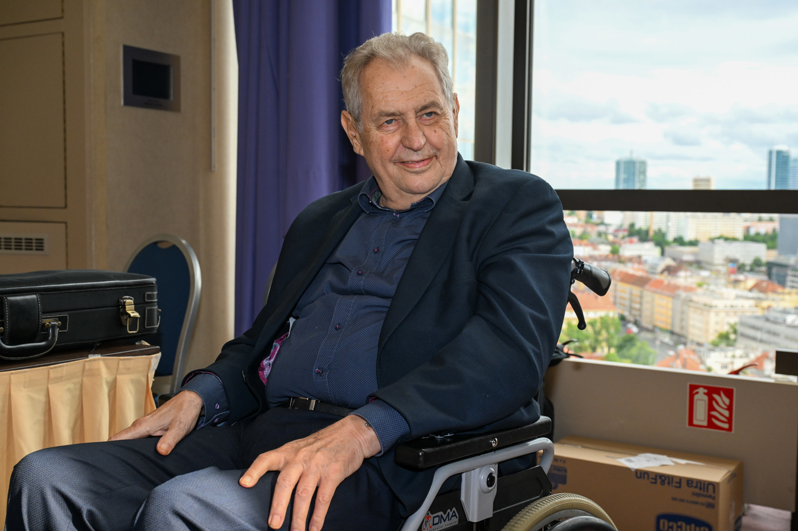 Galerie: Miloš Zeman už si chystá pohřeb: Oblíbenou píseň mu zahraje ...