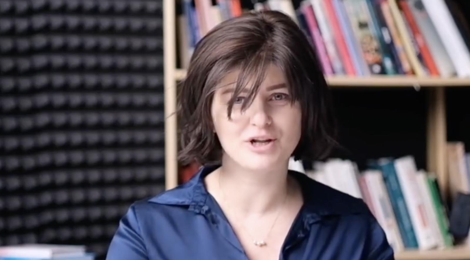 Galerie: Daniel Sterzik pár hodin po fiasku Stačilo! škemral u lidí o ...