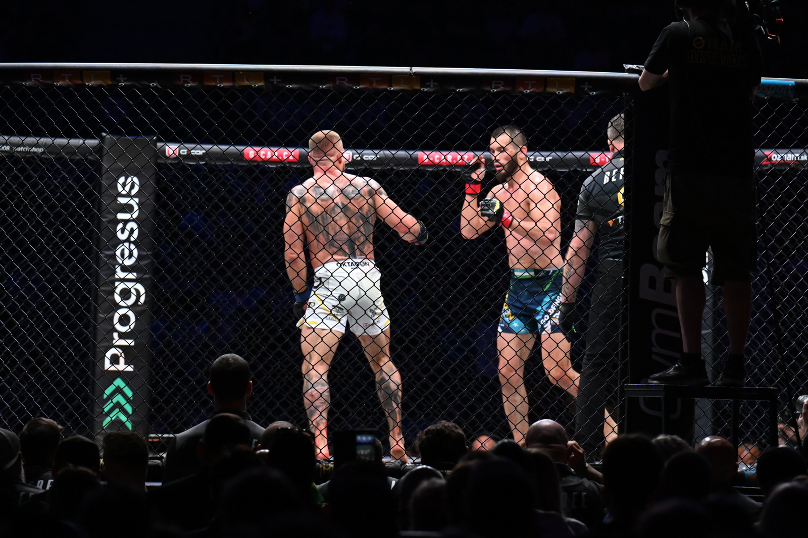 Galerie: Oktagon 72: Makhmud Muradov totálně zničil Patrika Kincla – fotka 8 – eXtra.cz