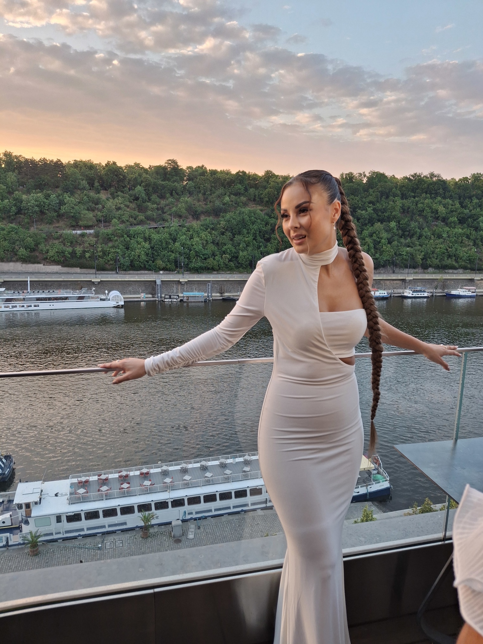 Galerie: Monika Bagárová ukázala tělo bohyně – fotka 7 – eXtra.cz