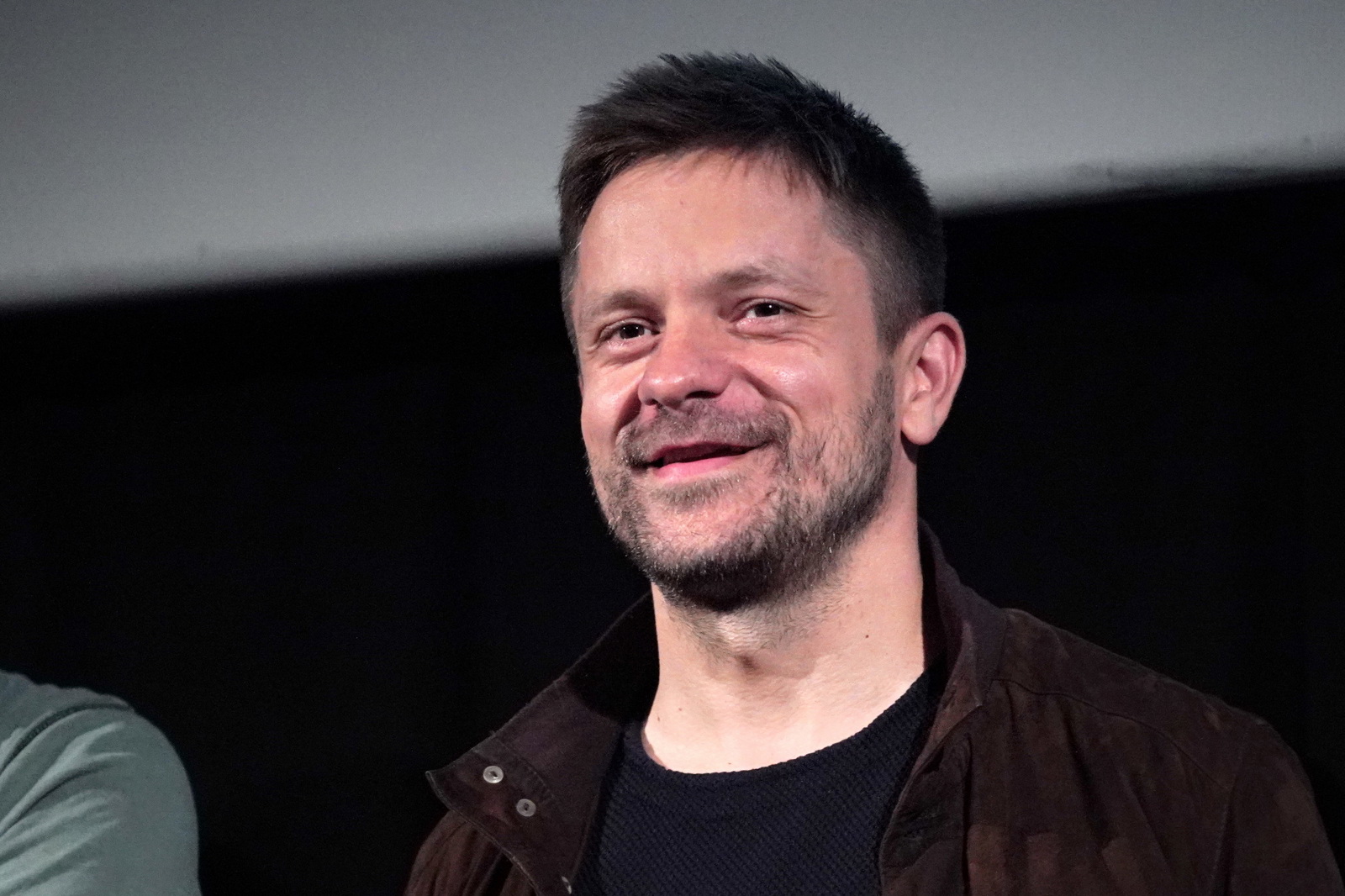 Galerie: Bratr Jiřího Mádla, Jan Mádl kandiduje s kapačkou v ruce: Vít ...