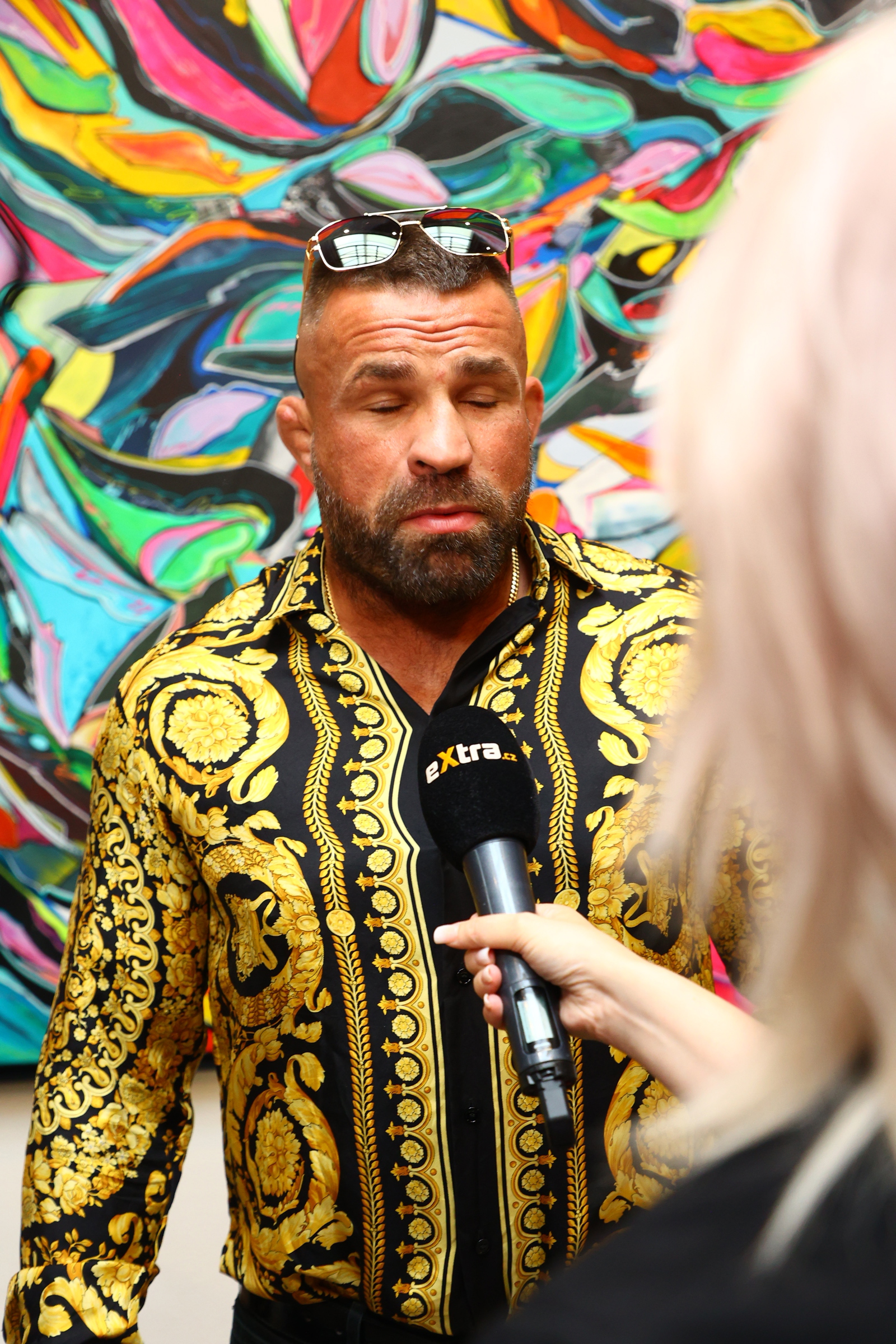 Galerie: Karlos s Lelou v luxusním Lamborghini či Karel Kašák s ...