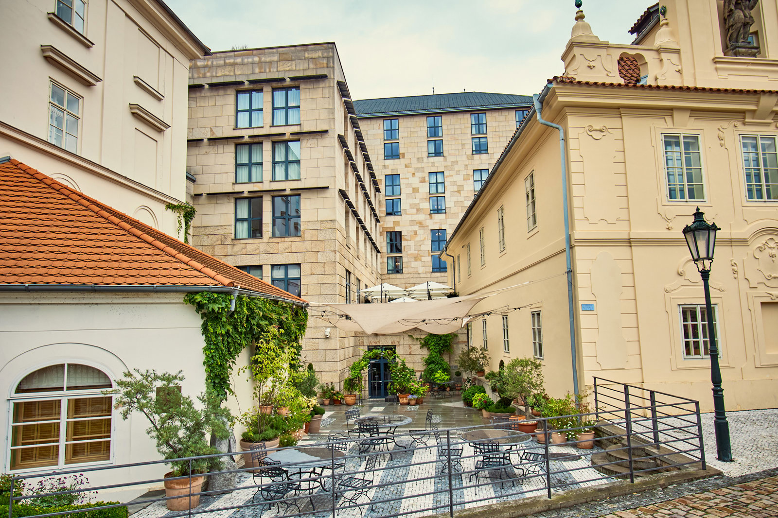 Galerie: Nová kniha Dana Browna: Zmapovali jsme místa z díla Tajemství všech tajemství – fotka 4 ...