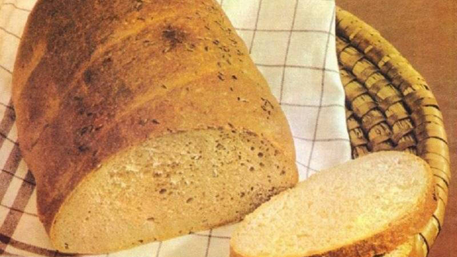 Není chleba jako chleba: Za socialismu musel chutnat všude stejně
