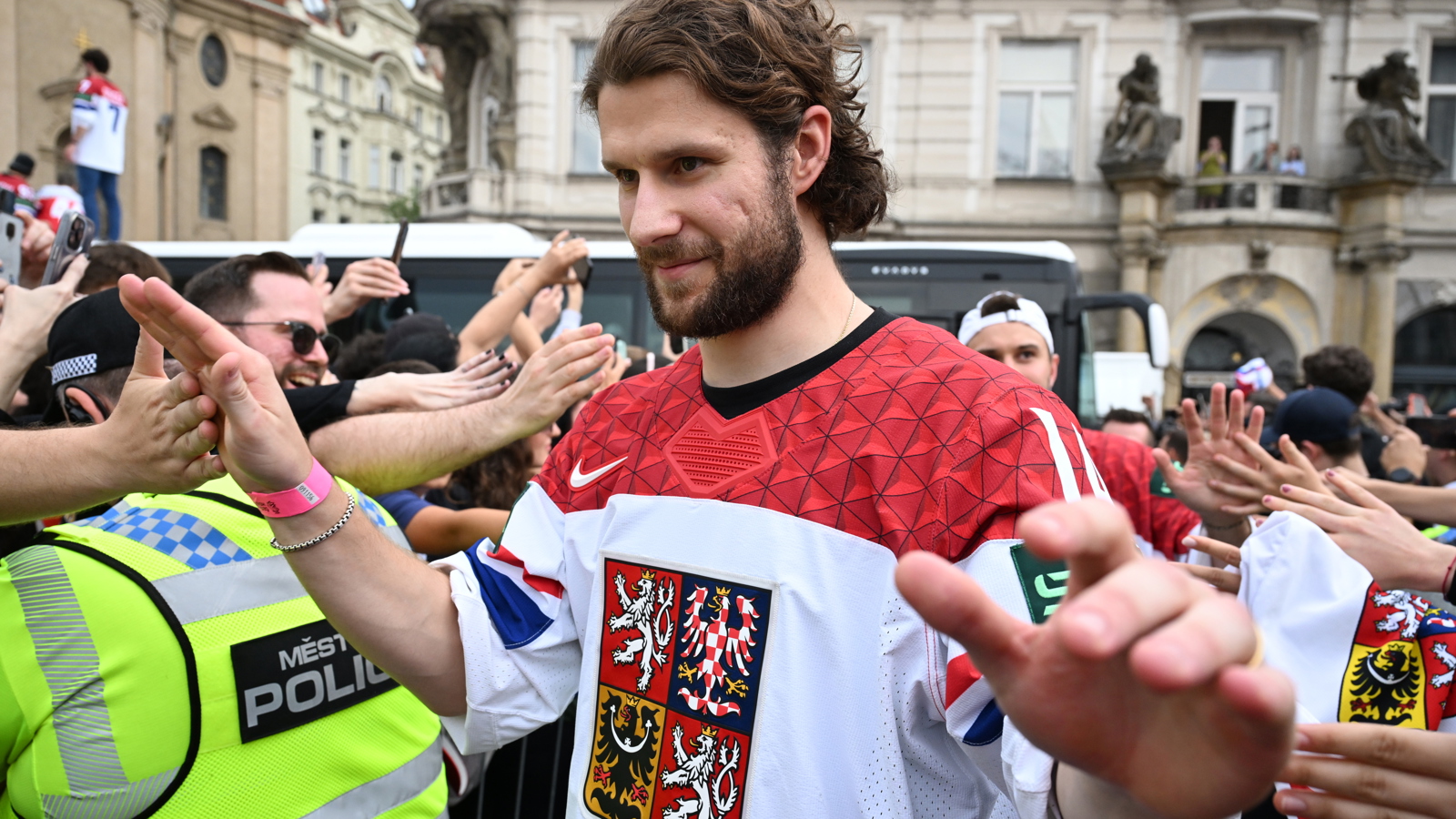 Pavel Zacha bude brzy otcem: Jeho žena Gabrielle je těhotná