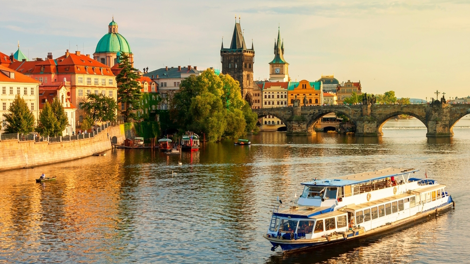 Kvíz: Praha v proměnách času. Poznáte hlavní město na historických ...
